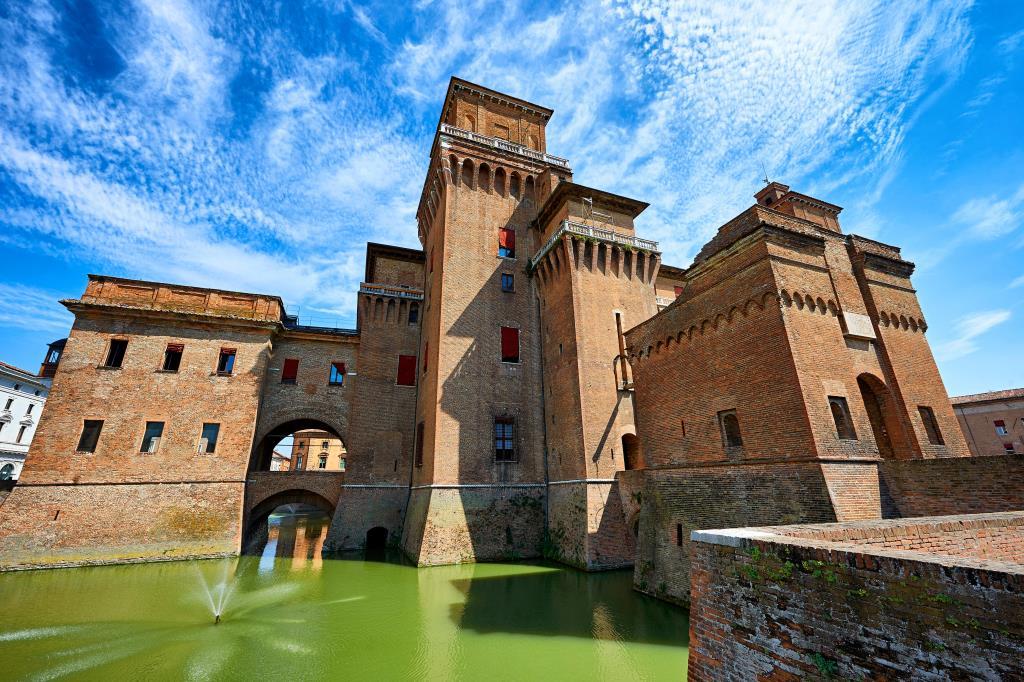 THE BEAUTIFUL RENAISSANCE CITY OF FERRARA – Paris Plus Plus