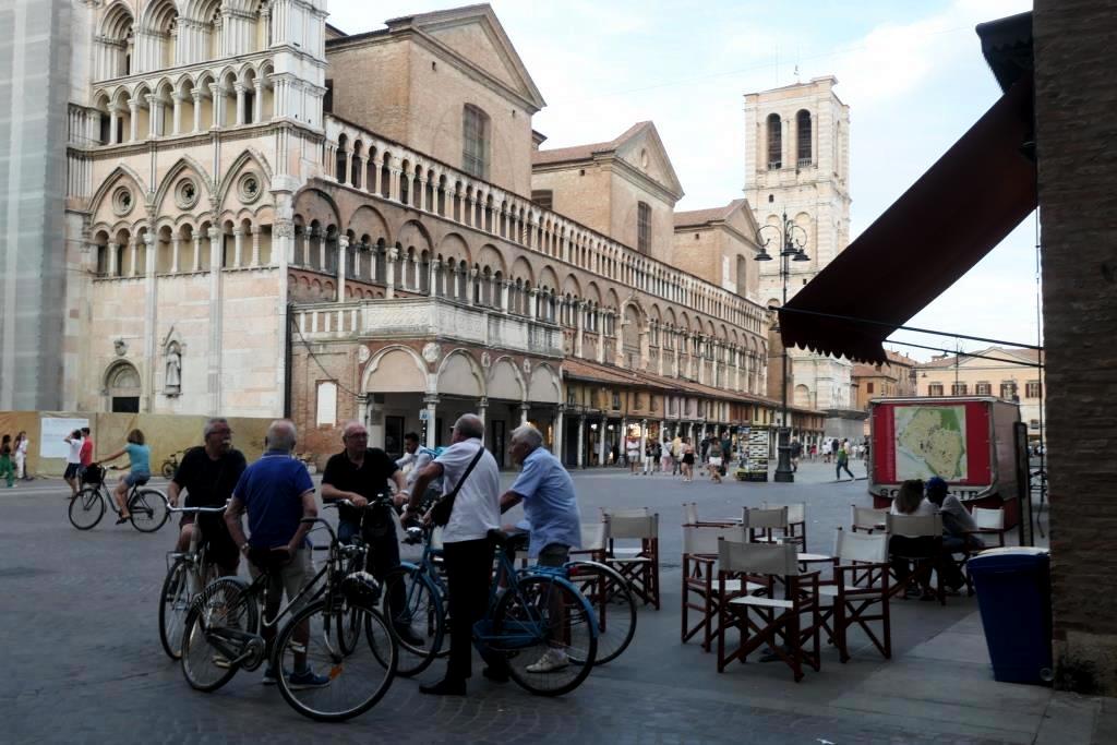 THE BEAUTIFUL RENAISSANCE CITY OF FERRARA – Paris Plus Plus