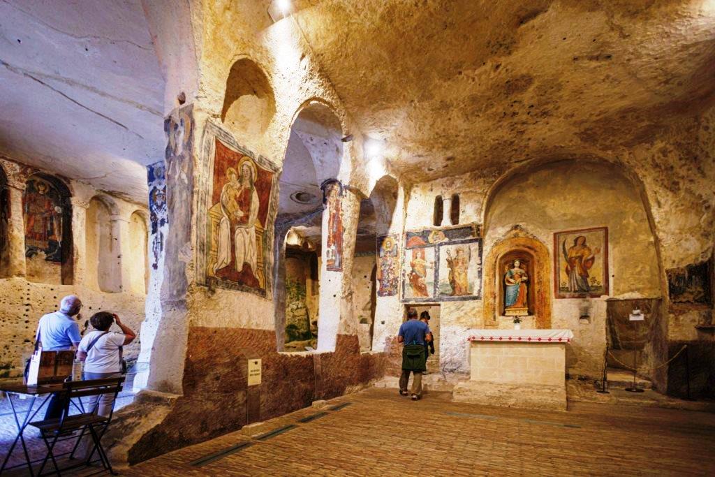 MATERA – SOUTHERN ITALY’S MOST EXTRAORDINARY SITE – Paris Plus Plus