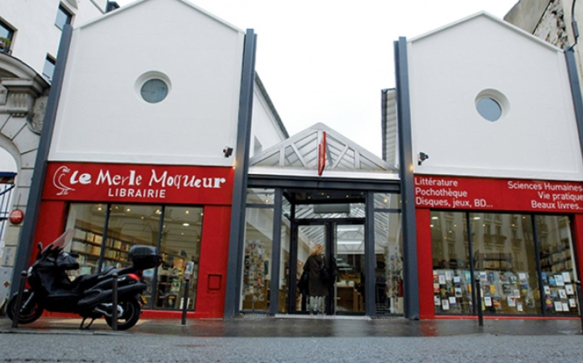 TWO SECRET VILLAGES IN PARIS – Paris Plus Plus