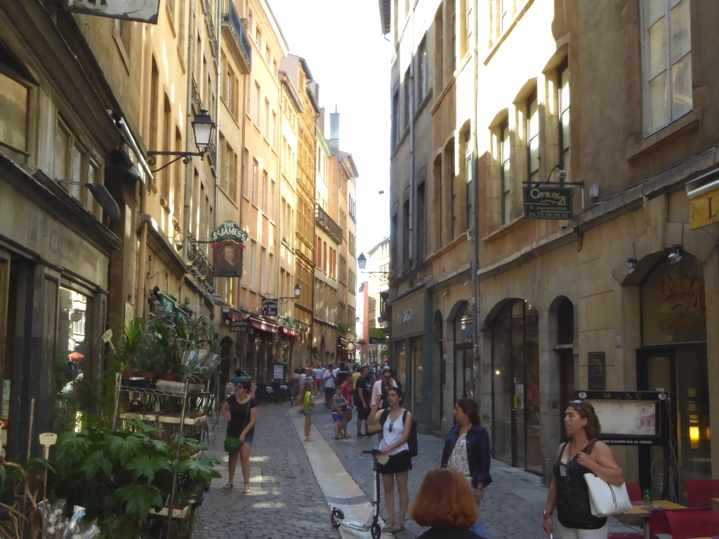 Discover Lyon – The second biggest city in France – Paris Plus Plus