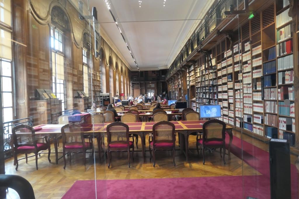 THE MAGNIFICENT BIBLIOTHÈQUE NATIONALE DE FRANCE HAS FINALLY RE-OPENED ...