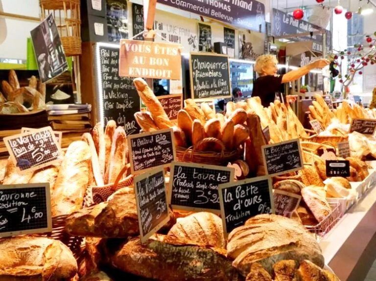 DISCOVER RUE CLER – A CELEBRATED MARKET STREET IN PARIS – Paris Plus Plus