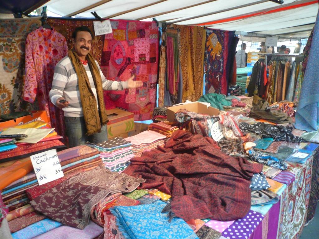 RUE MOUFFETARD – A PARIS STREET PAVED WITH HISTORY – Paris Plus Plus