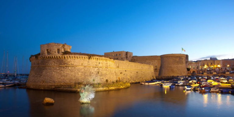 CASTLES AND FORTRESSES OF PUGLIA – Paris Plus Plus