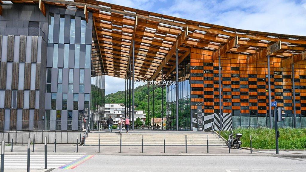 DISCOVER BEAUTIFUL BESANCON – 2,000 YEARS OF HISTORY – Paris Plus Plus