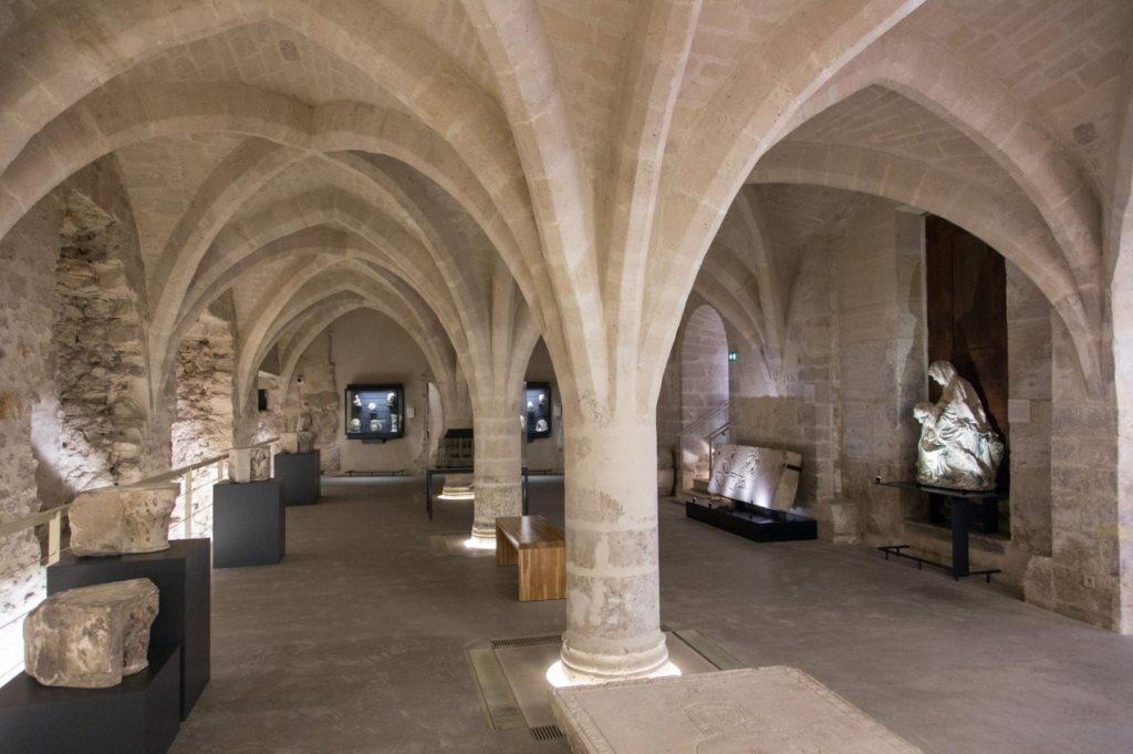 SENLIS – 2,000 YEARS OF HISTORY JUST A DAY TRIP FROM PARIS – Paris Plus ...
